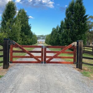 Timber Gates | Rustic World Timbers
