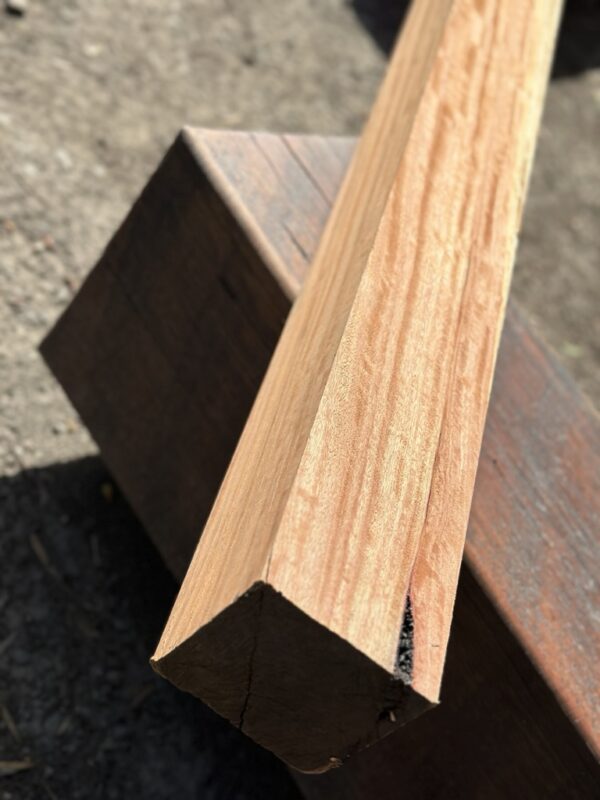 Spotted Gum Posts 90 x 90mm F14 | Rustic World Timbers