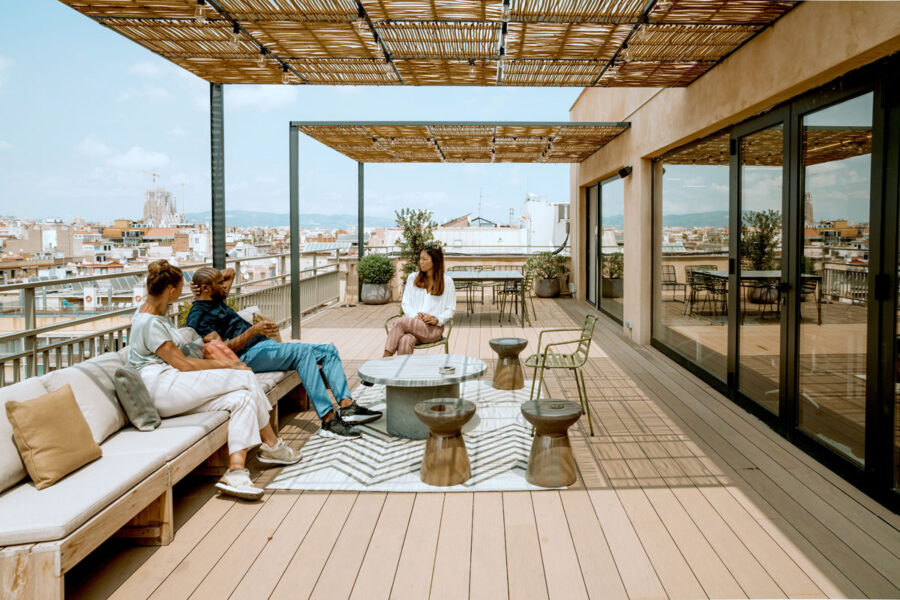 Ultim8 Composite Decking – Australian Oak | Rustic World Timbers
